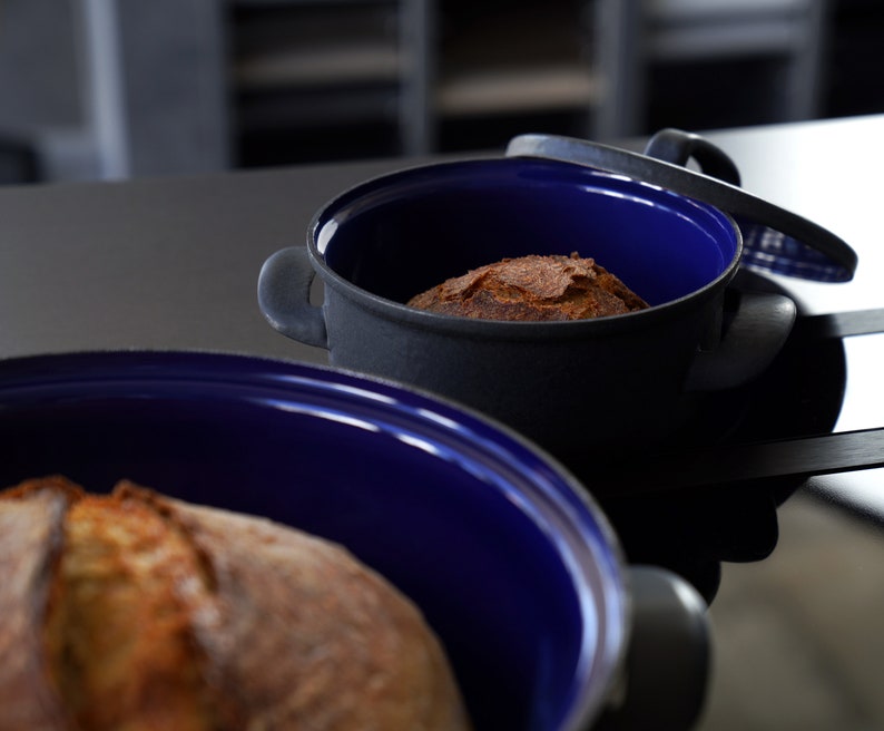 Traditional Cooking Pot Made of Cast Iron and Enamel , Pot With Lid - Etsy