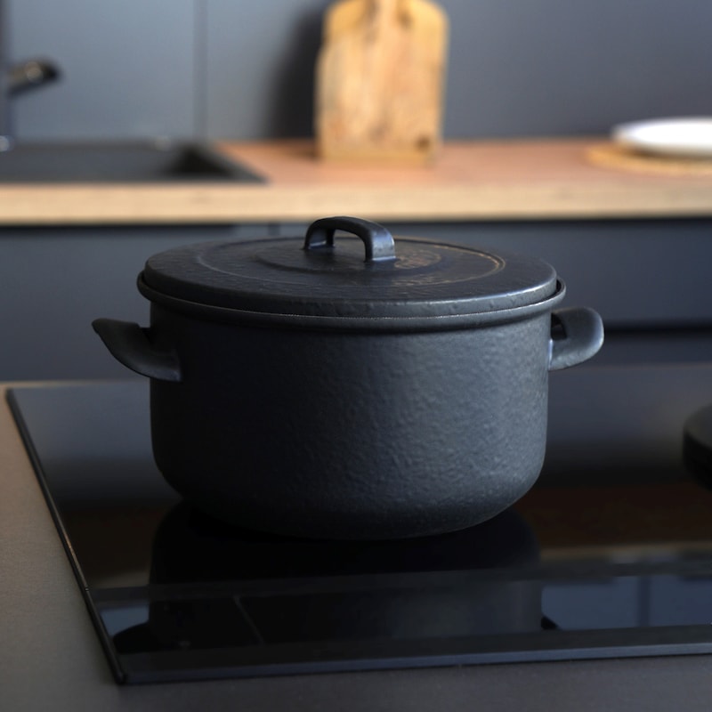 Cast Iron Pot - Etsy