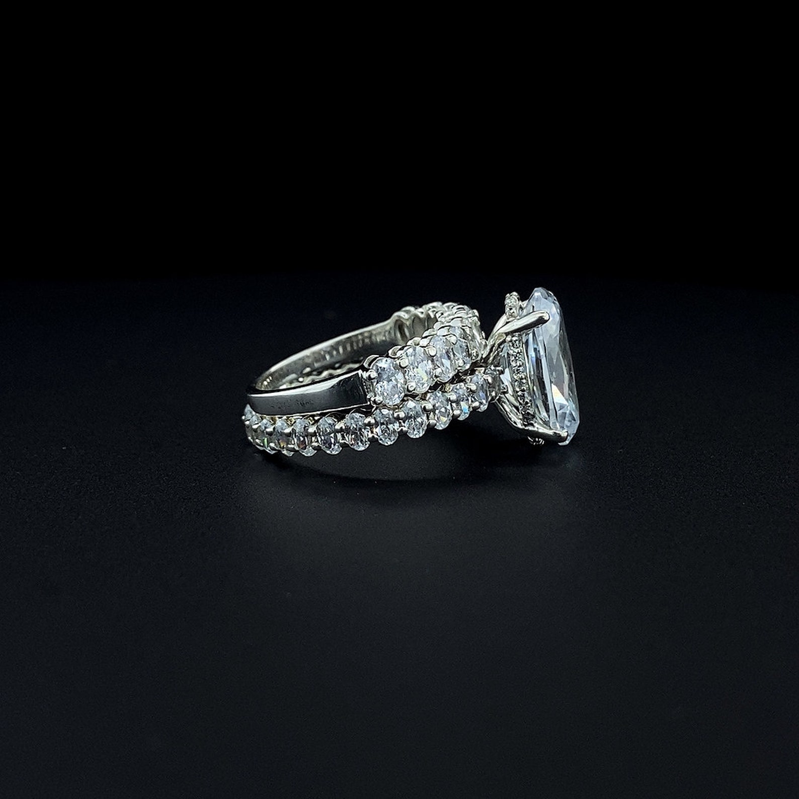 Anillo nupcial de moissanita ovalada de 4,5 quilates, anillo de ...