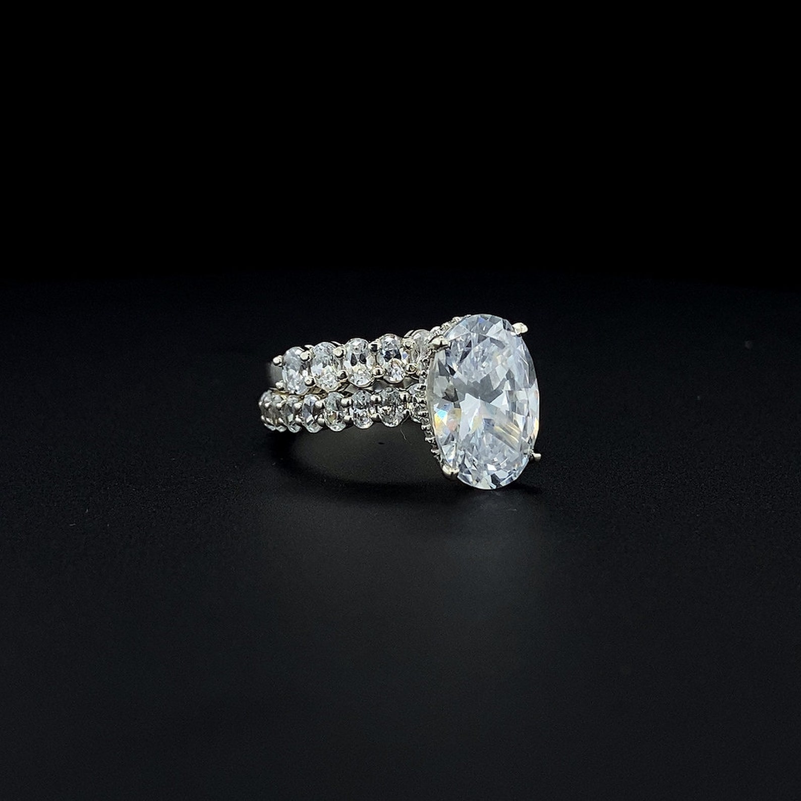 Anillo nupcial de moissanita ovalada de 4,5 quilates, anillo de ...
