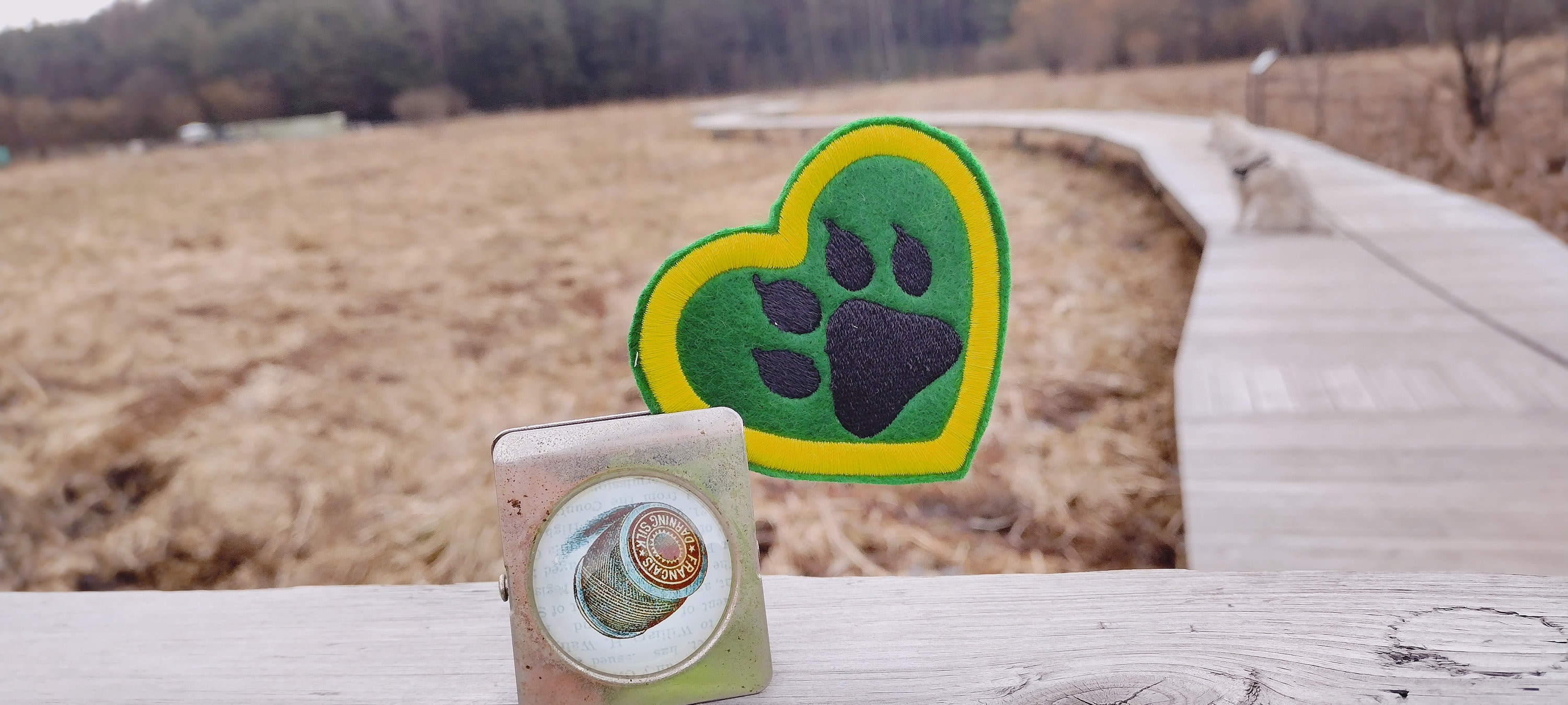 Dog Wolf Paw Inside Heart Iron-on Sew-on Embroidered Patch Application ...