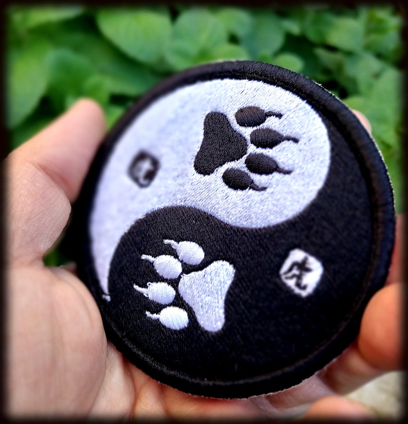YIN YANG Dog Wolf Paw Meditation Yoga Embroidered Patch Philosophy Gift ...