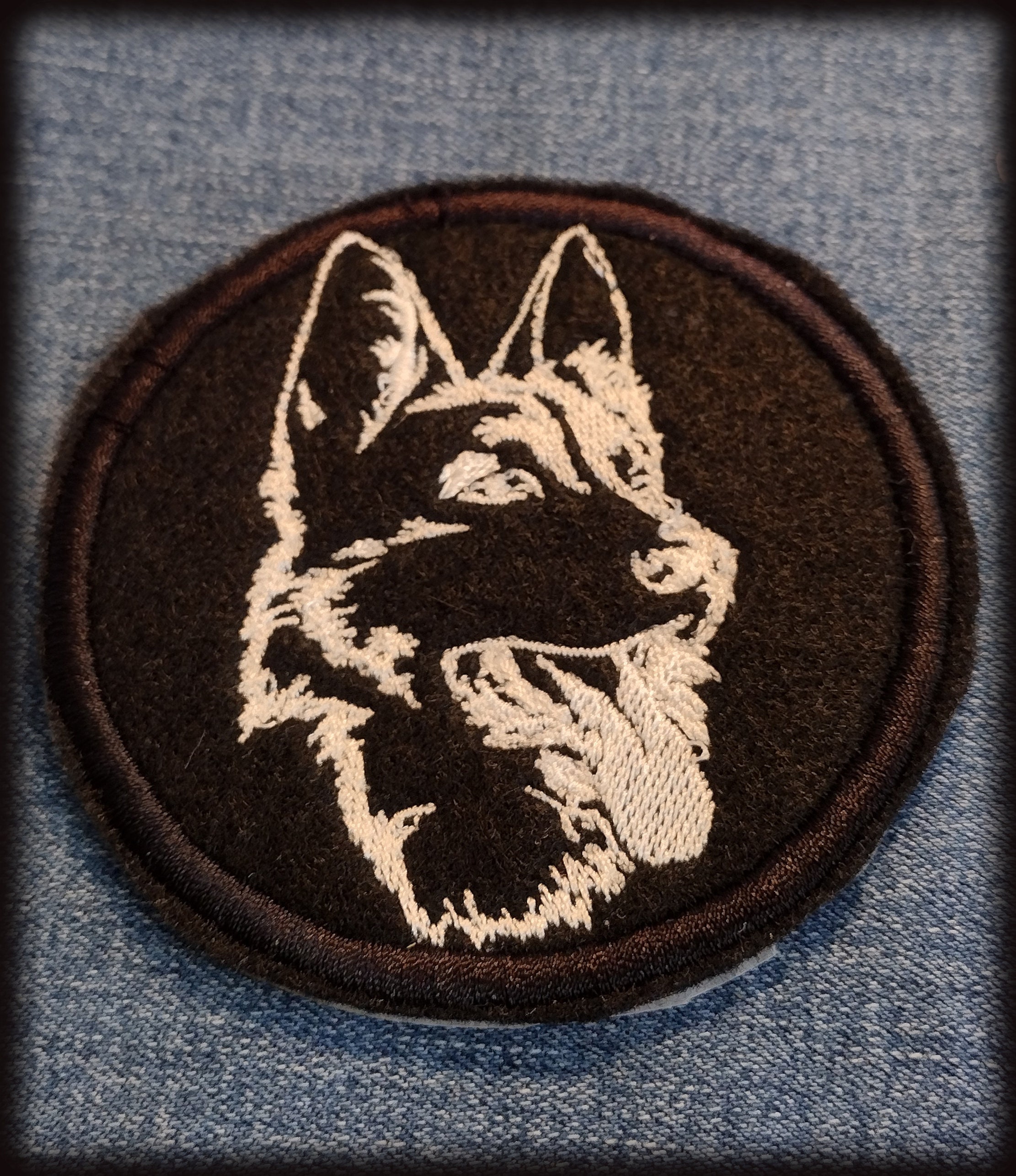 German Shepherd Dog Iron-on Patch DIY Embroidery, Embroidered ...