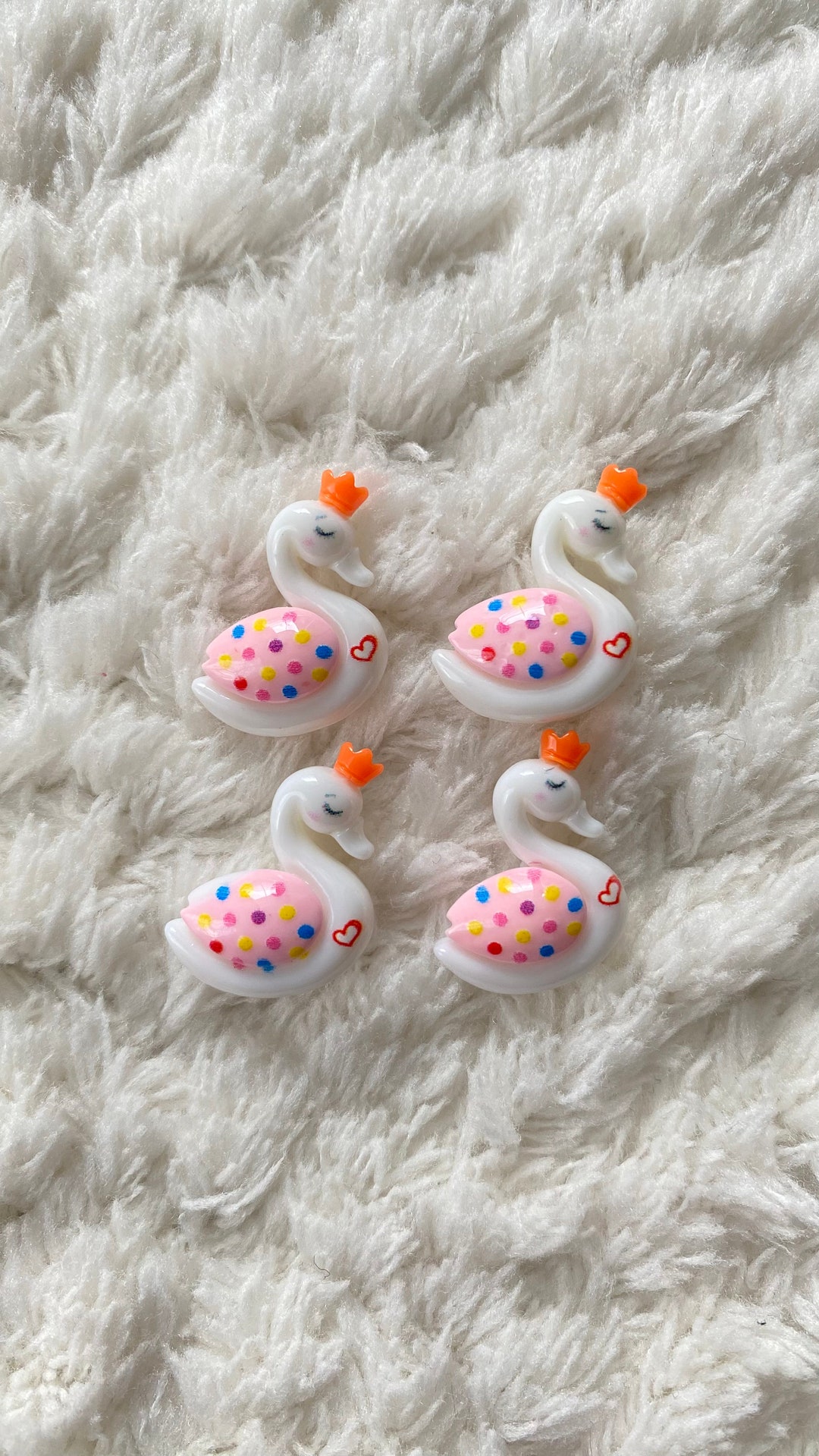 19mm Lovely Crowned White Swan With Colorful Dots Shank Sewing Buttons ...