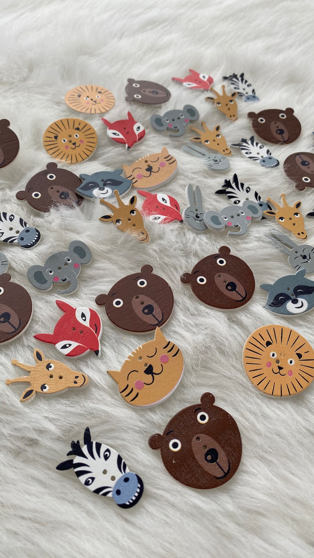 5PCS Kids Wood Mixed Animals Sewing Buttons, Kids 2 Holes Animal ...
