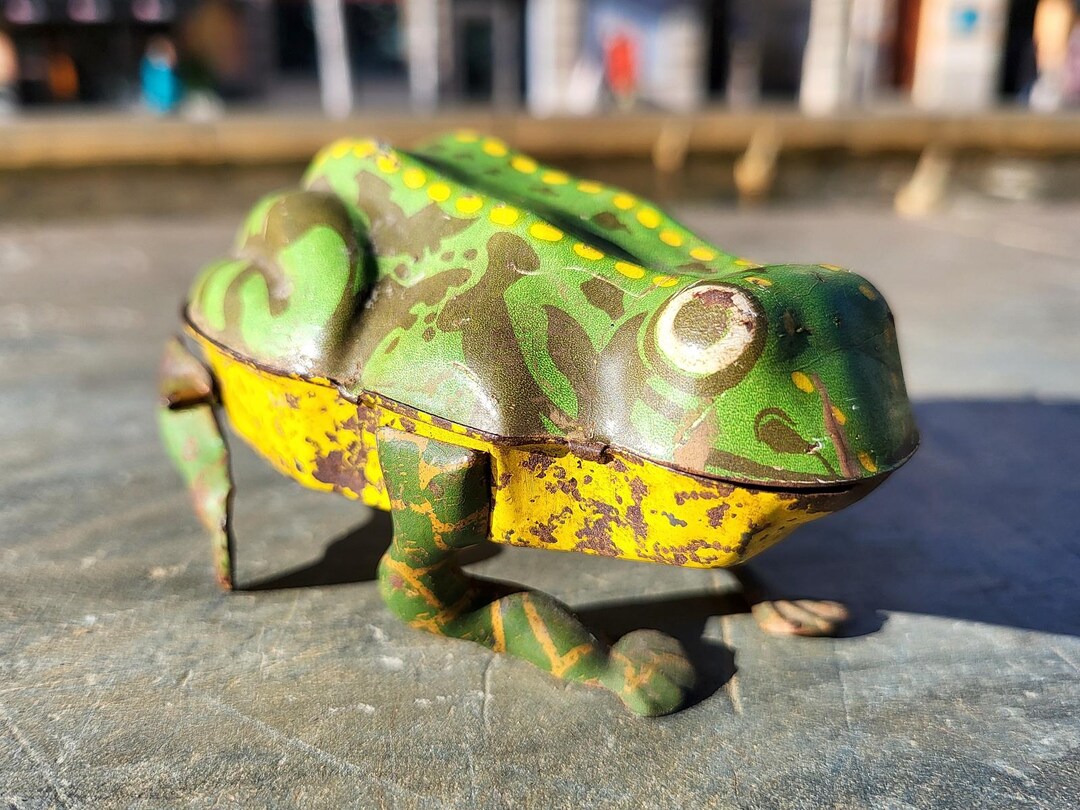Mechanical Jumping Frog - Etsy