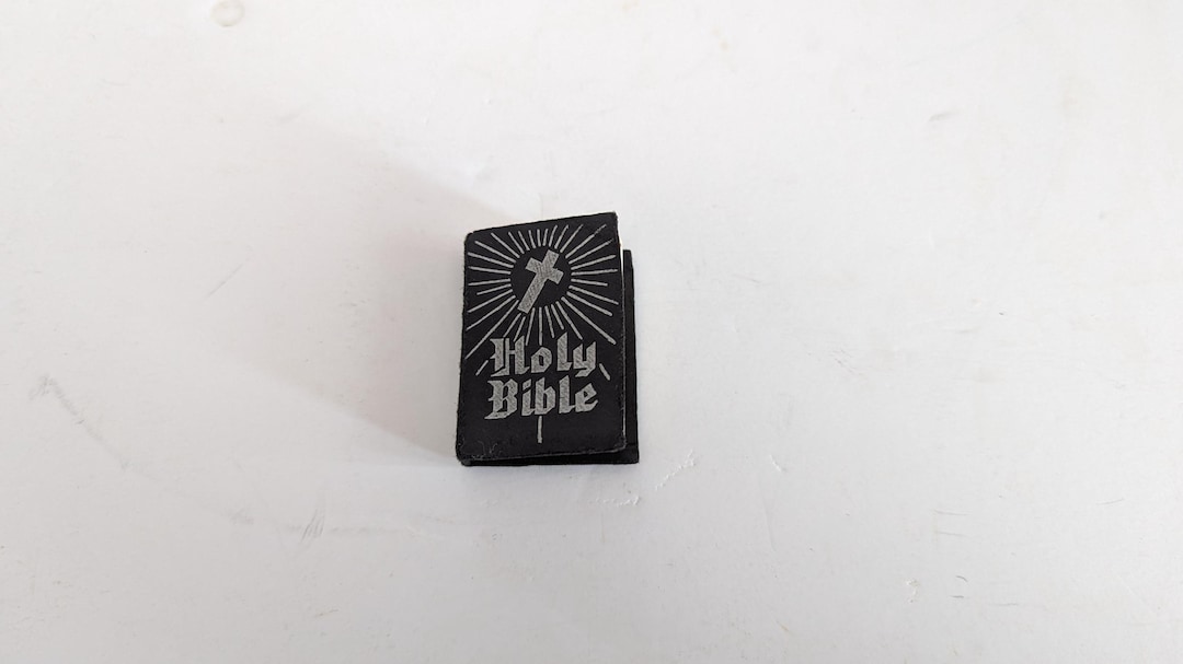 Vintage Miniature Holy Bible smaller Than a Matchbox - Etsy