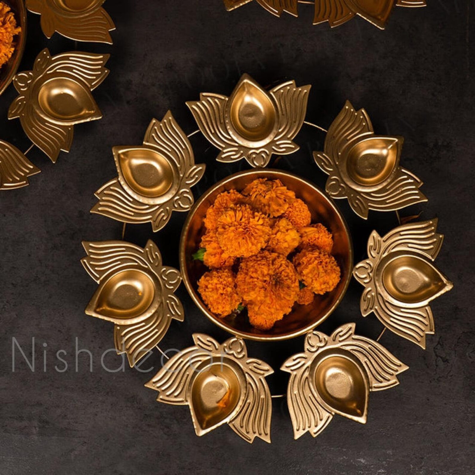 Lotus Urli, Diwali Gift, Uruli Set, Iron Diwali Decor Lotus Urli, Diya ...