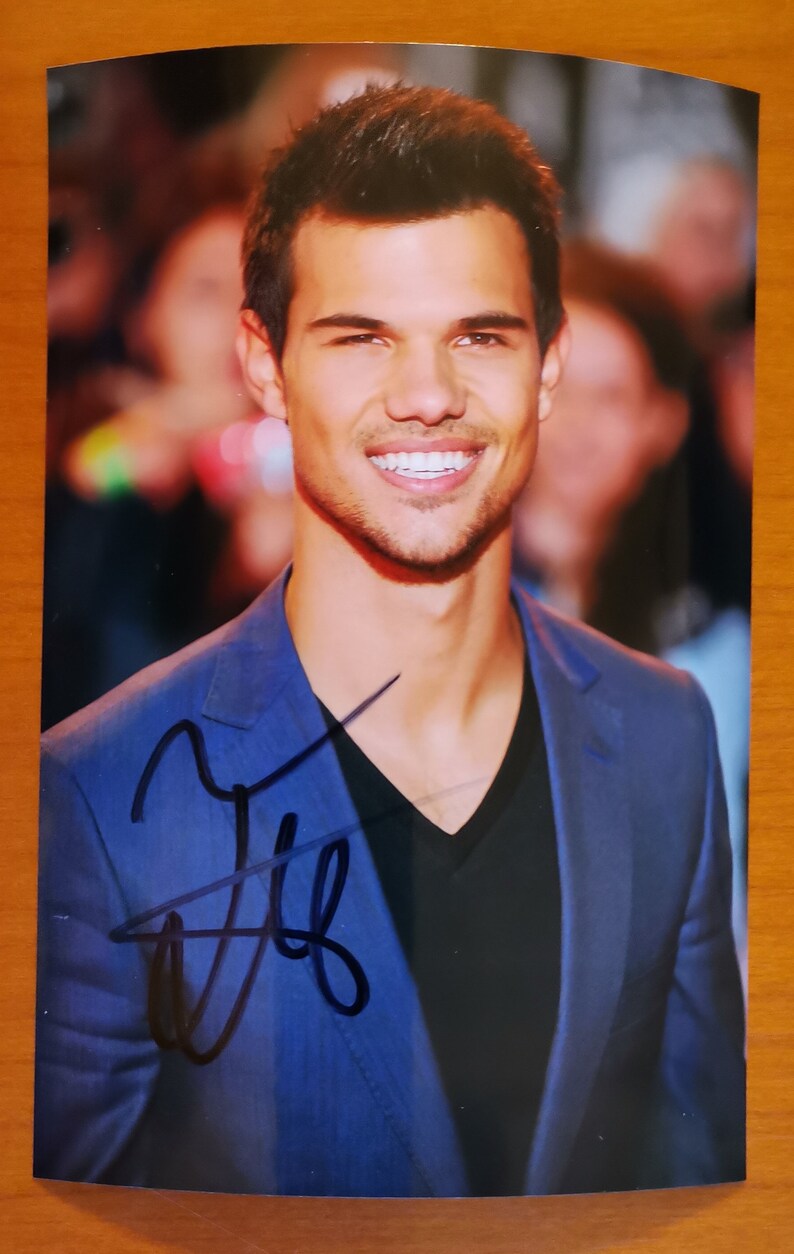 Taylor Lautner as Jacob Black in Twilight Signed Autographed - Etsy