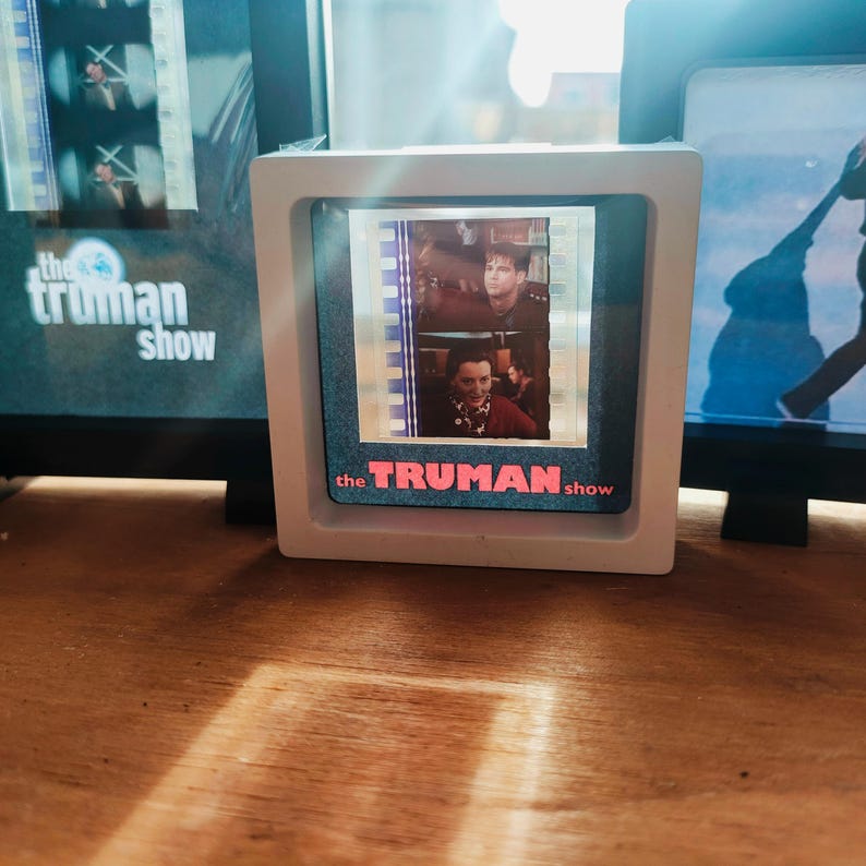 THE TRUMAN SHOW - 1998 - Cells - Authentic Film Print - 35mm Cinema ...