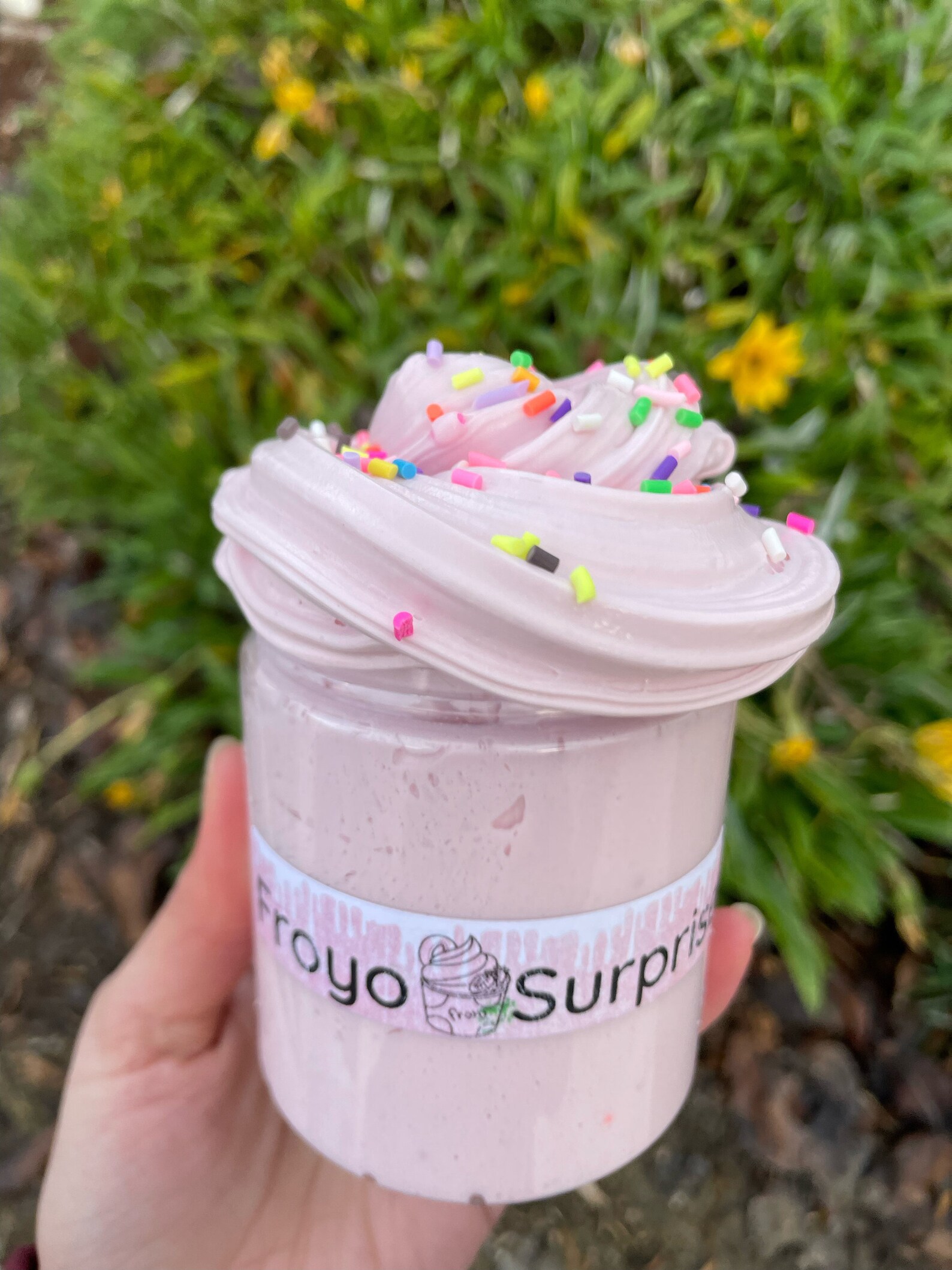 Froyo Surprise Butter Slime With Sprinkles, SCENTED Frozen Yogurt ...