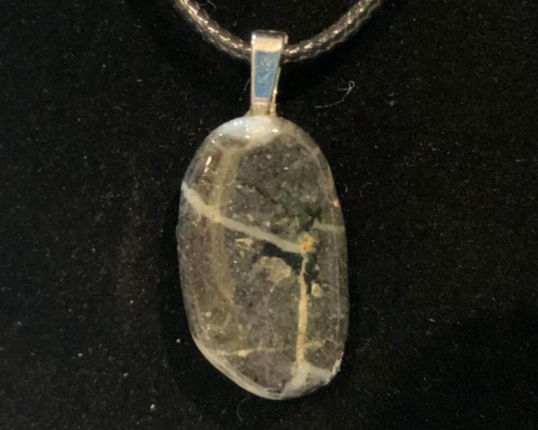 Basalt With Quartz Intrustions - Beach Stone Pendant - Etsy