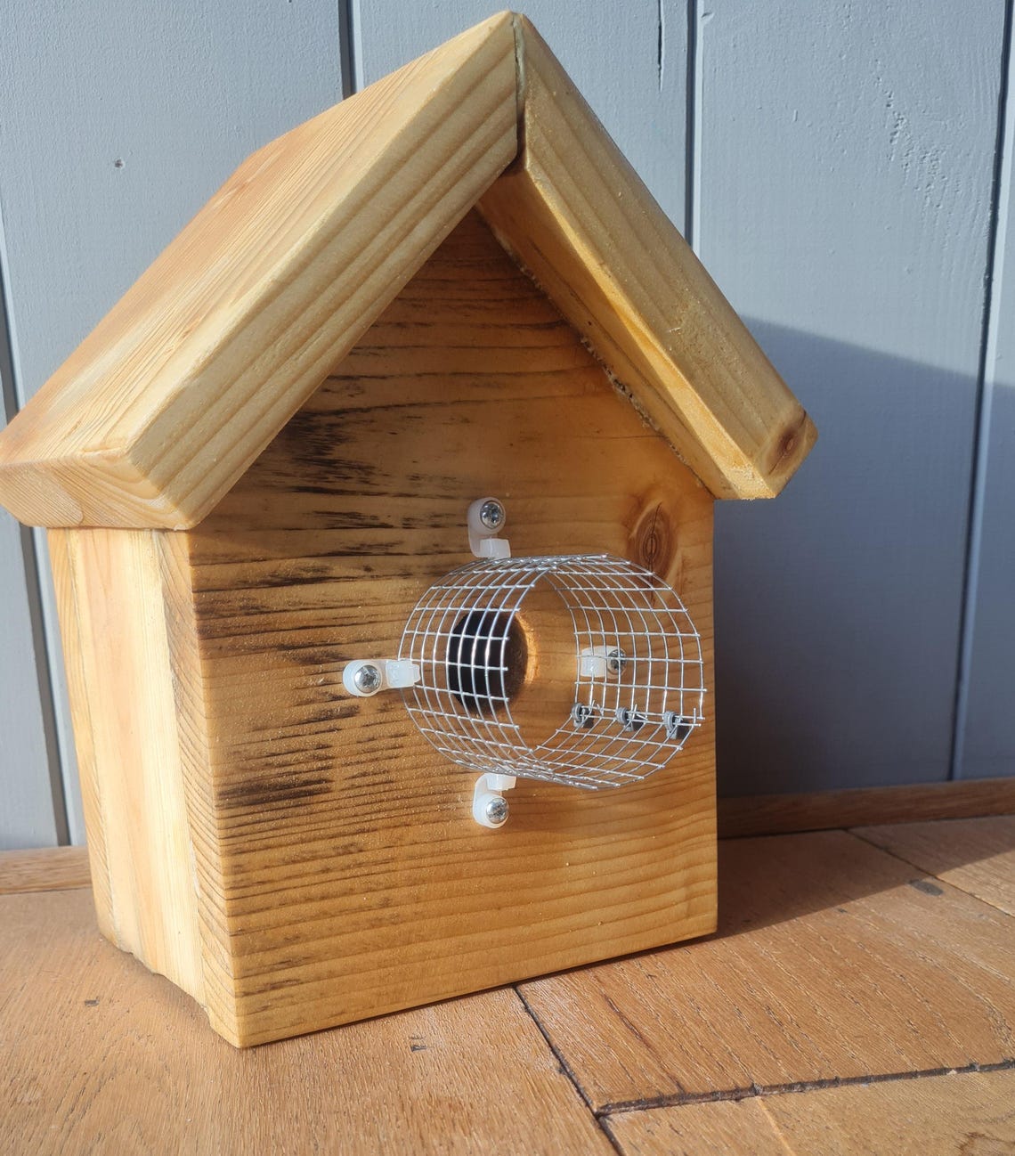 1 Bird Box Predator Protection Guard Kit Nest Box Squirrel, Magpie, Cat ...