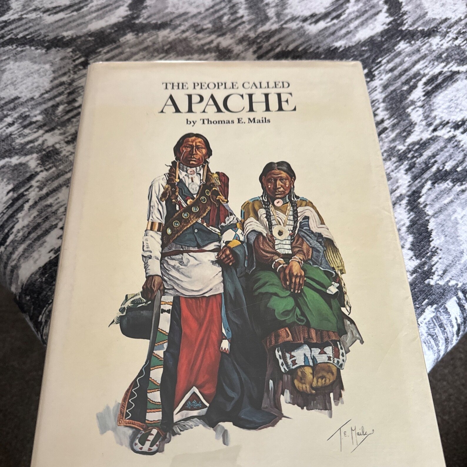 The People Called Apache by Thomas E. Mails 1993, Hardcover - Etsy