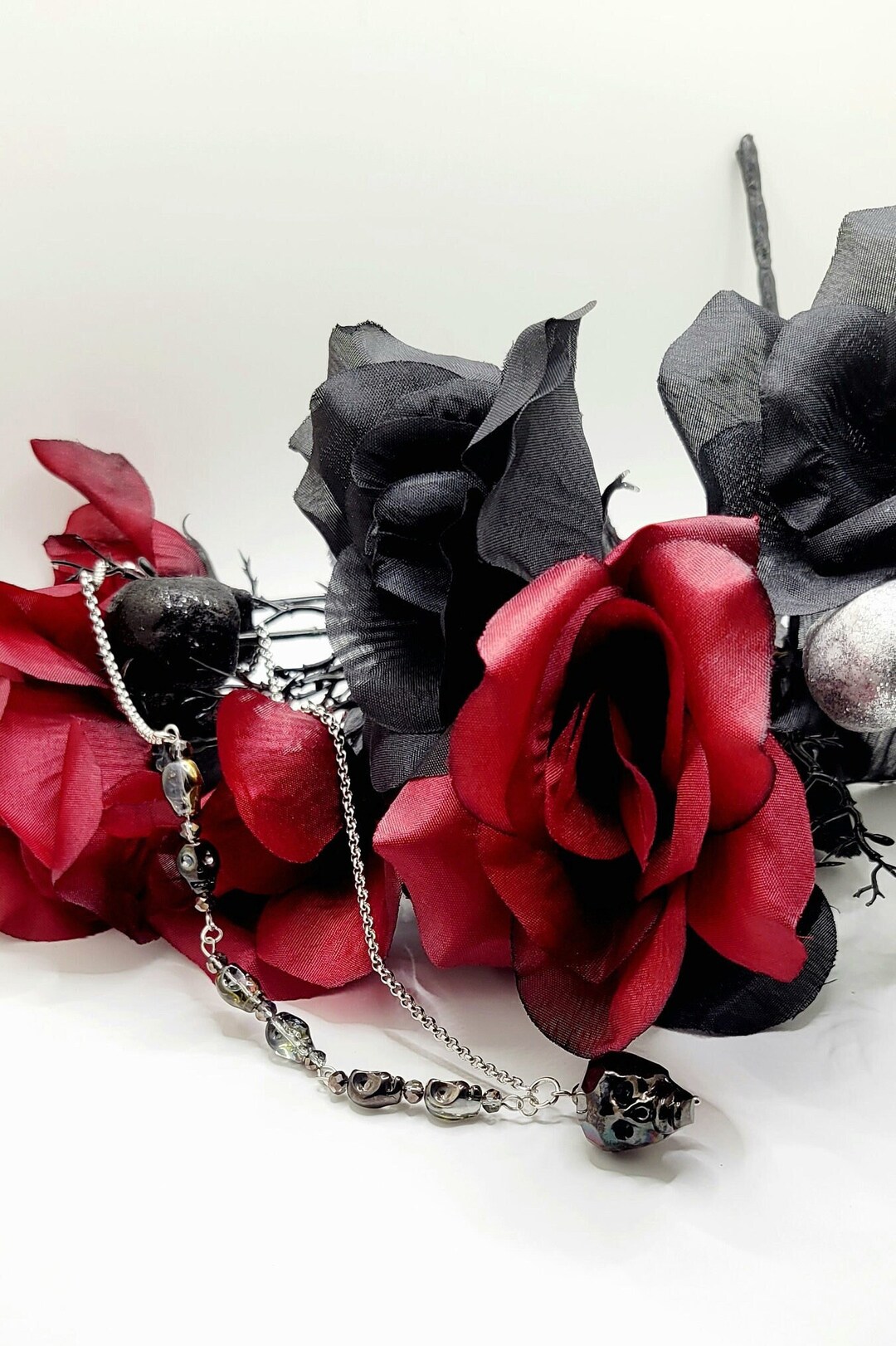 Black Iridescent Glass Skull Two Side Stainless Steel Silver Rolo Chain ...