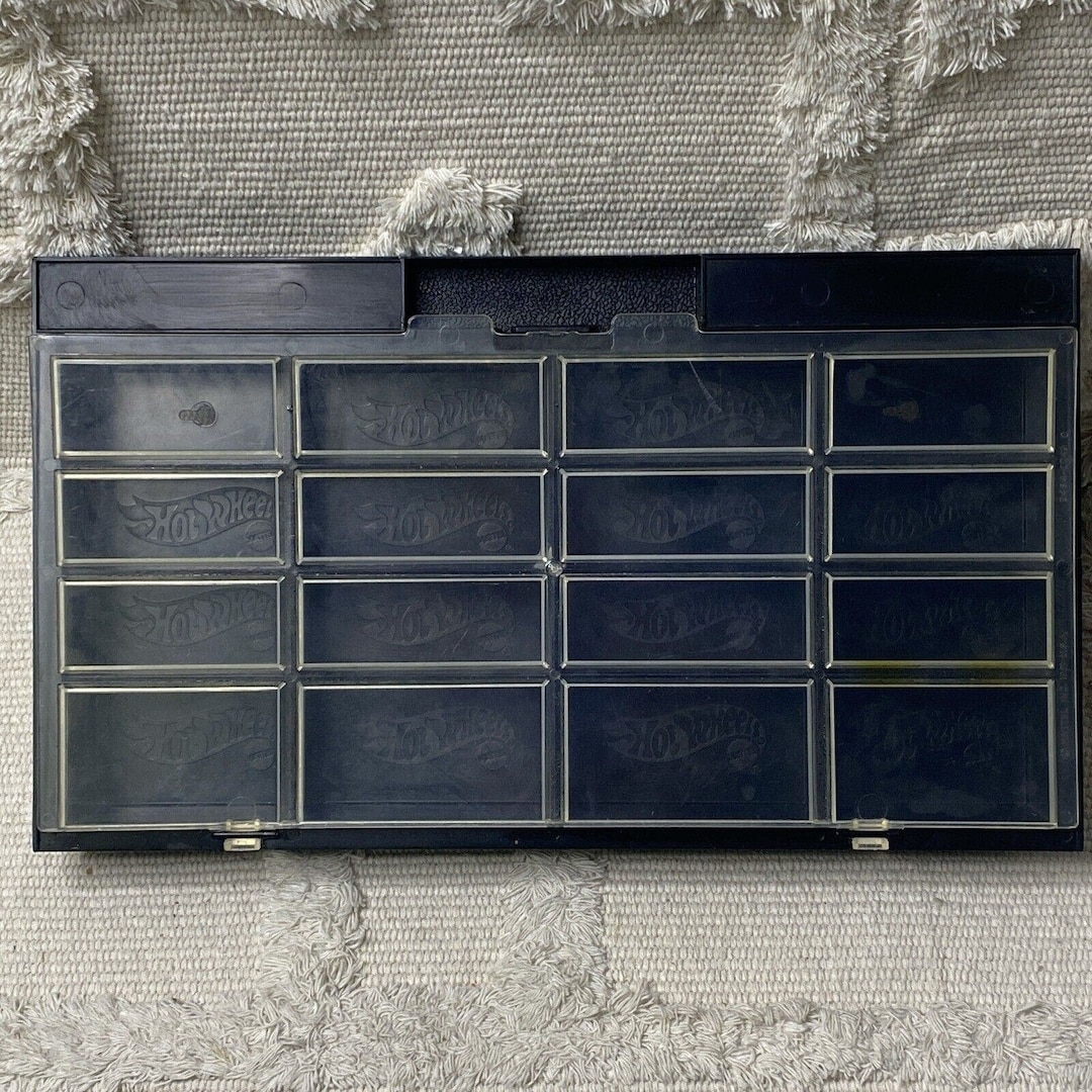 Vintage 1981 Hot Wheels Showcase Wall Mount 16 Car Display Case Black ...