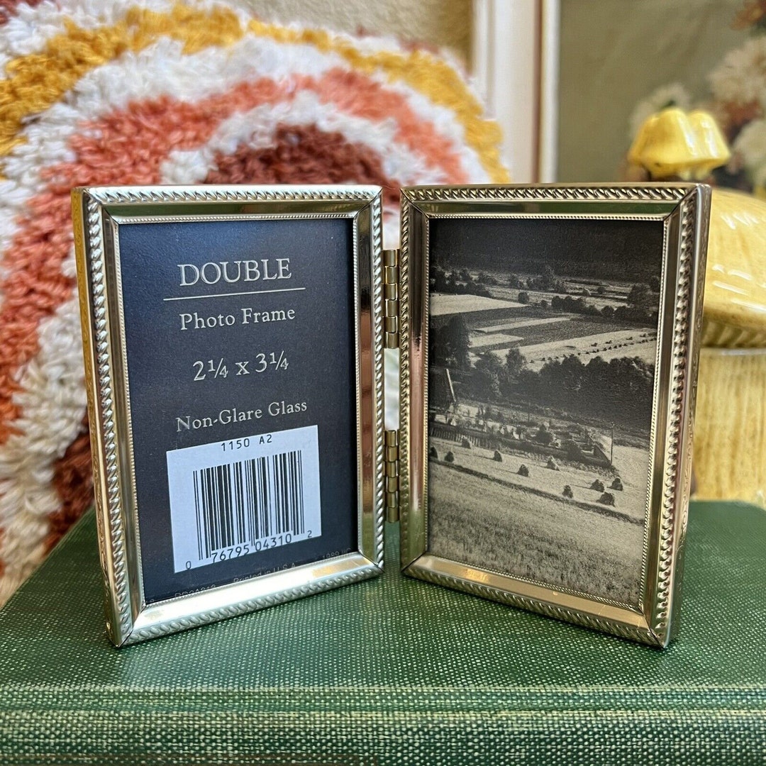 Vintage Double Bi-fold Frame Photo Picture Brass Gold Hinged 2.25x3.25 ...