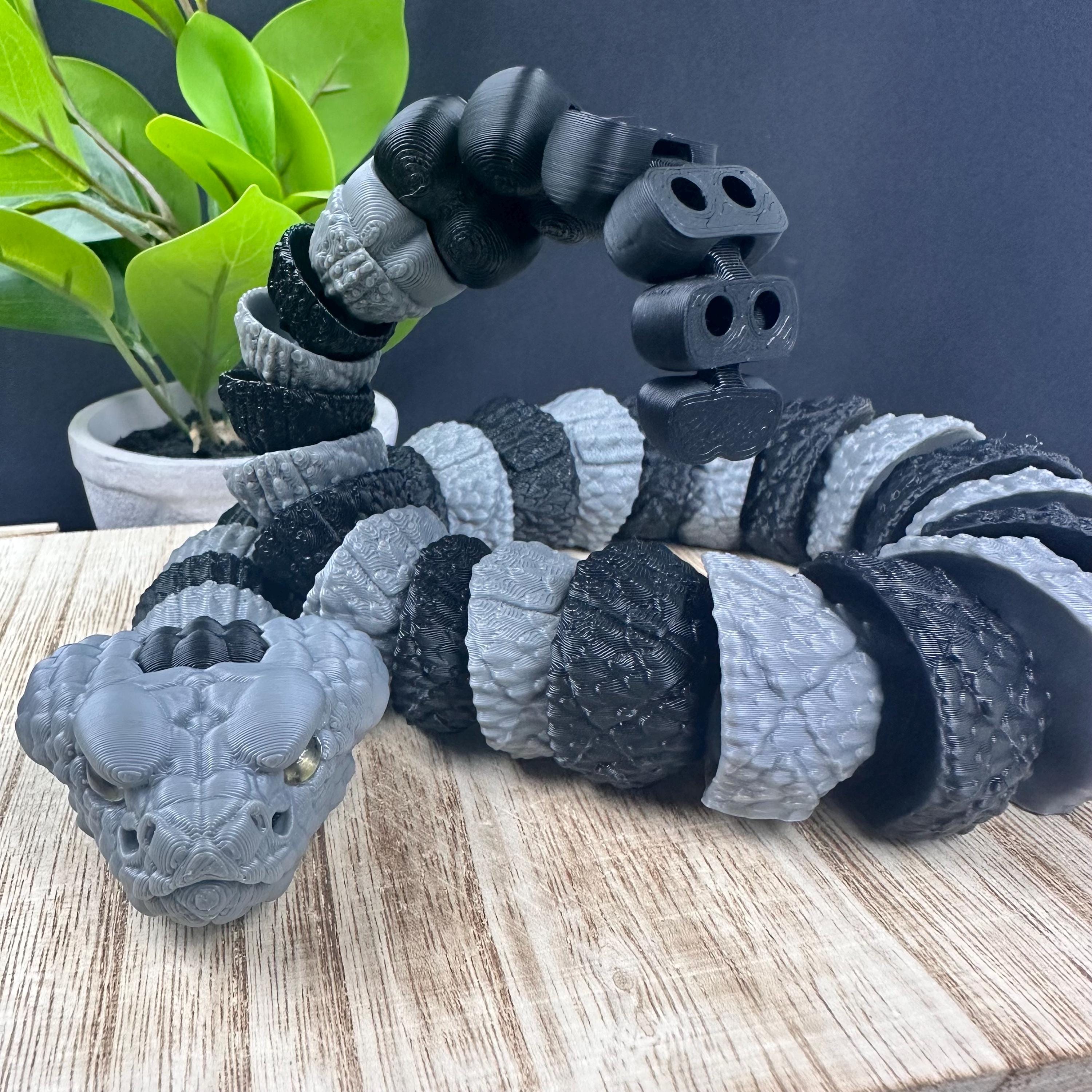 Articulating 3D Printed Rattlesnake - Retractable Fangs - Working ...