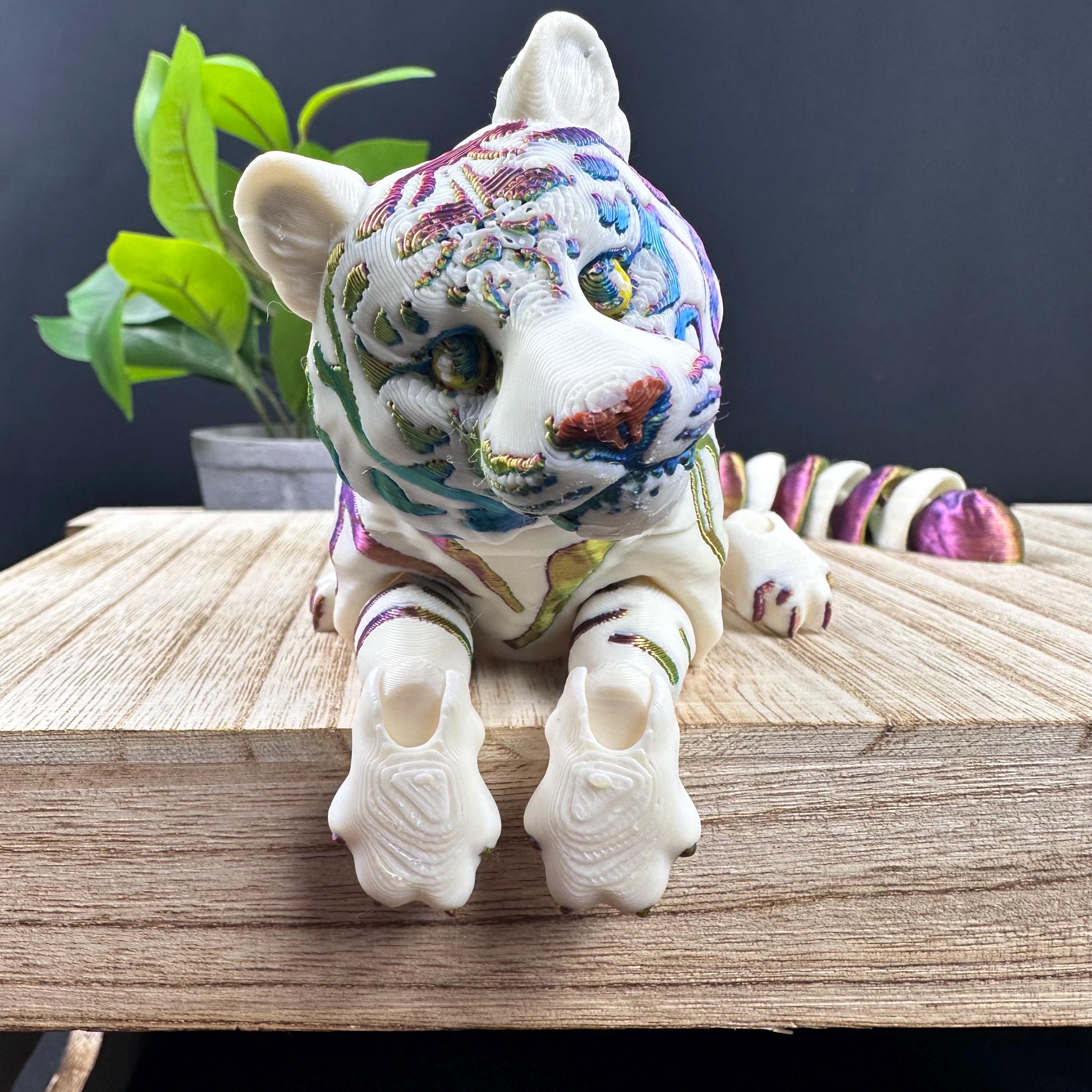 3D Printed Articulating Tigers - Custom Colors and Sizes - Keychain ...