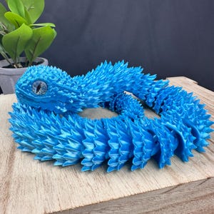 3D Printed Articulated Bush Viper - Retractable Fangs, Custom Colors ...