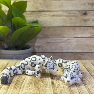 3D Printed Articulating Snow Leopards - Custom Sizing - Flexi Snow ...