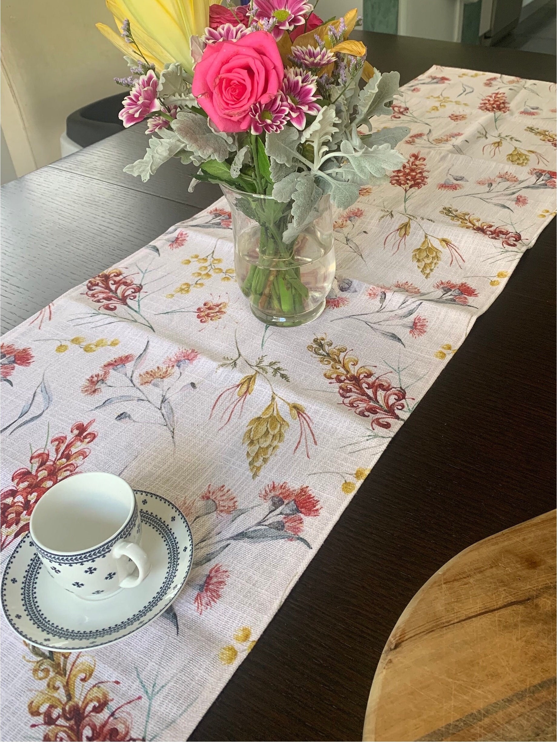 Grevillea Table Runner / Australian Native Table Runner / Green Leaf ...