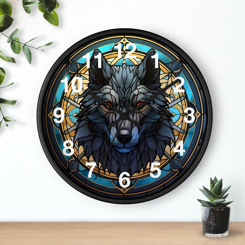 Unique Wolf Wall Clock: A Majestic Timepiece for Wildlife Enthusiasts ...