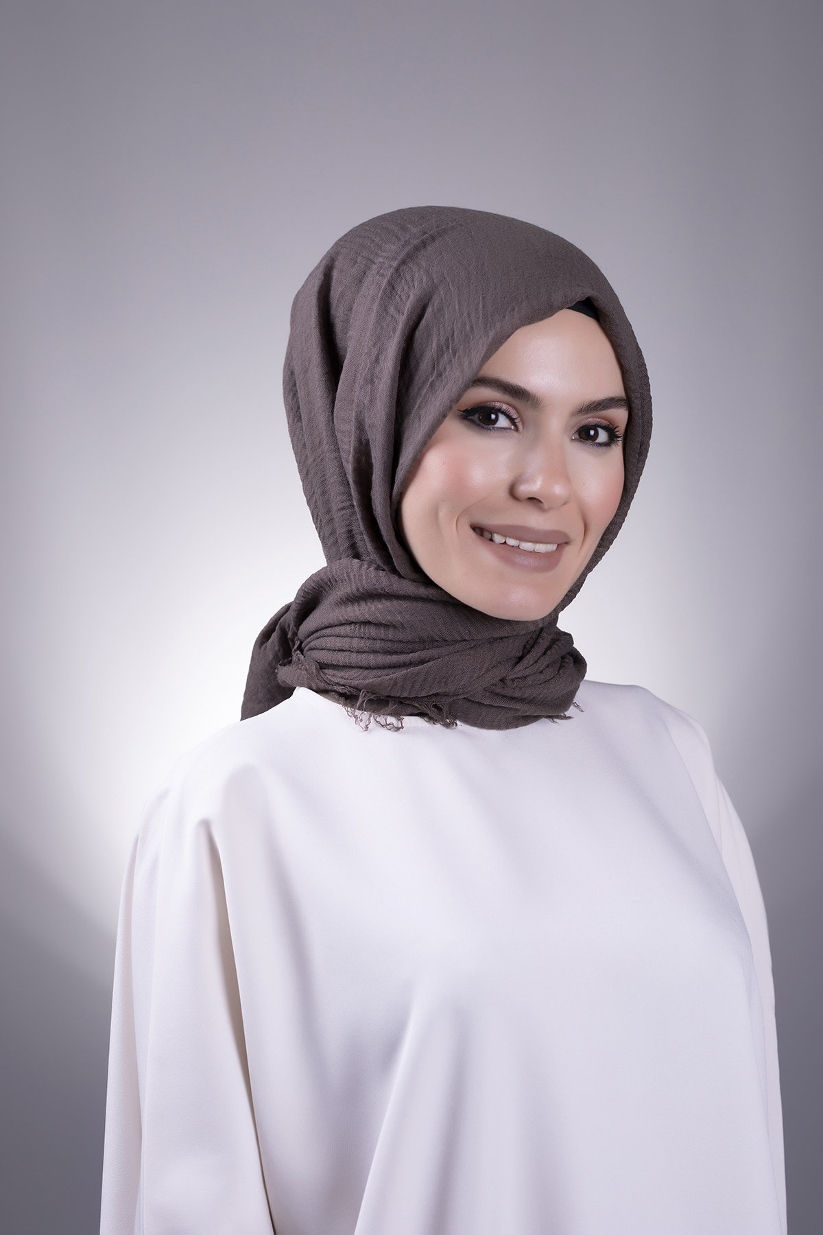 Instant Hijab Luxury: Wrinkly Fabric Headscarf for Women Stylish Hijabs ...