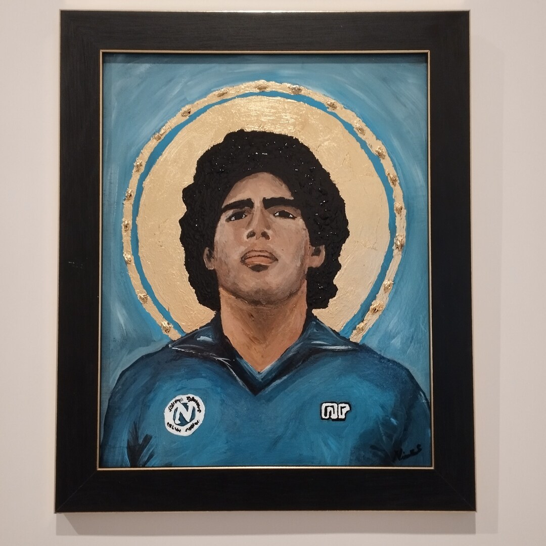 Das Gold von NEAPEL, gemalt MARADONA, Heilige, mit einem Heiligenschein aus Blattgold, der ...