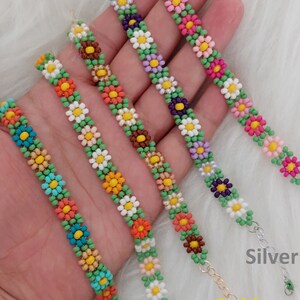 Handmade Daisy Chain Bracelets, Big Size Daisy Flower Bracelet, Beaded ...