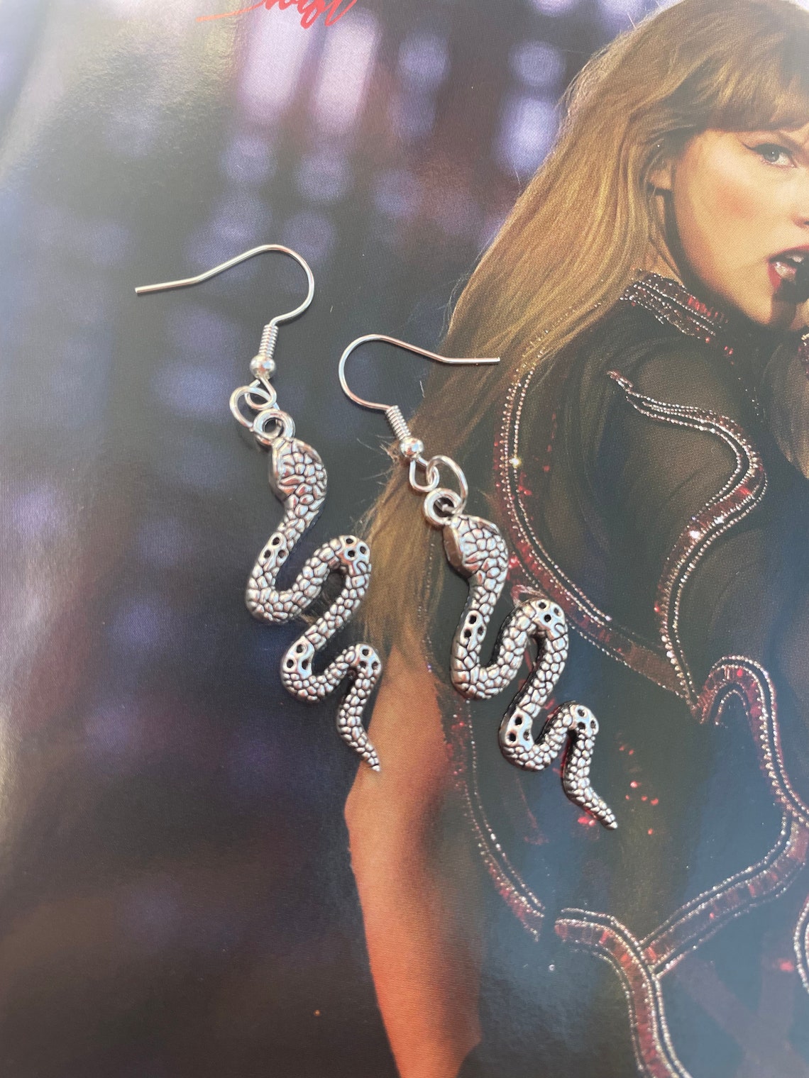 Taylor / Swiftie Reputation Inspired Snake Earrings Eras Tour - Etsy