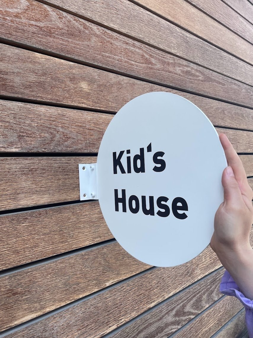 Custom Round Blade Sign Wall Hanging Shop Sign Storefront Blade Sign ...