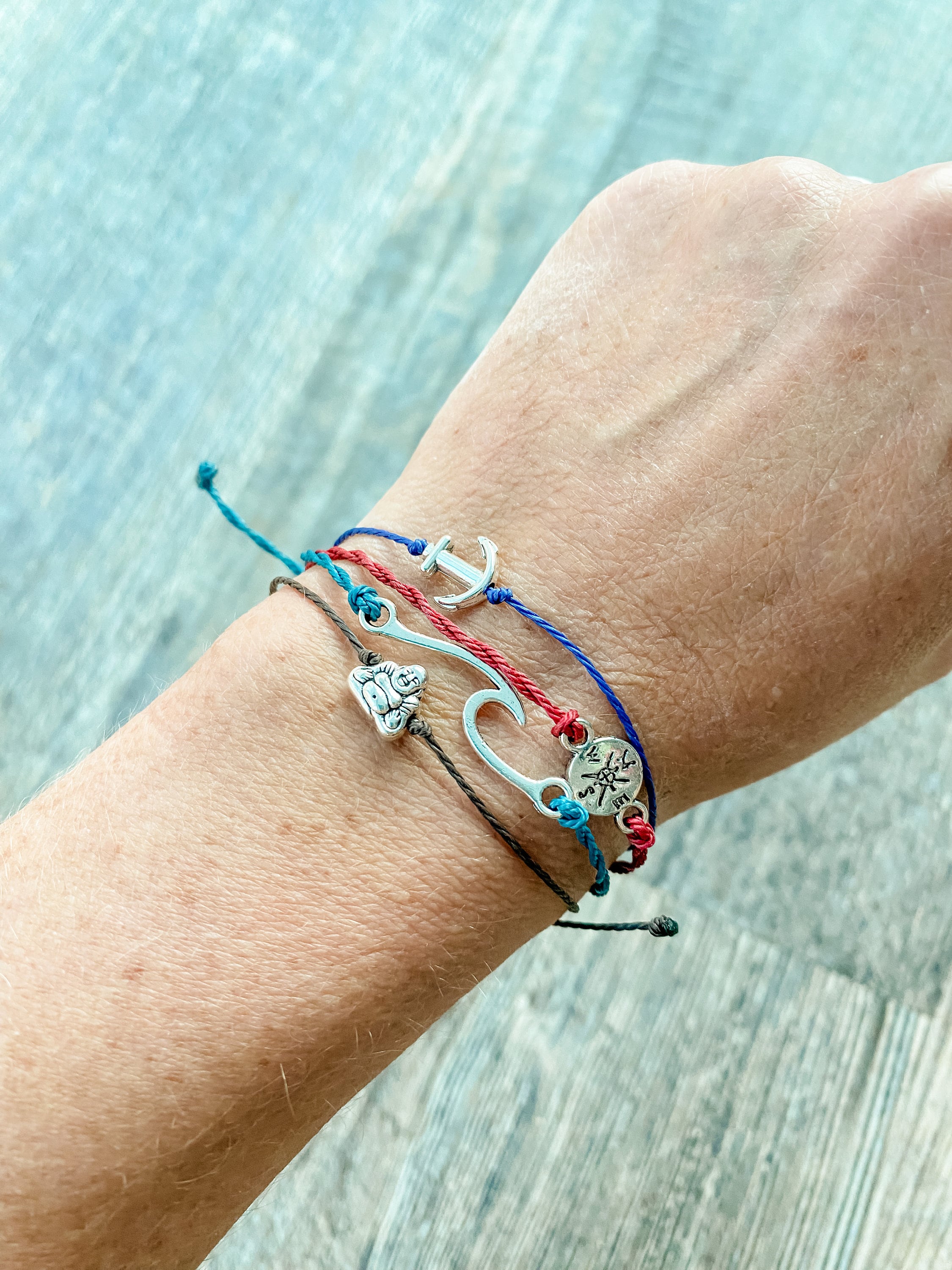 Minimalist Wave Bracelet - Etsy