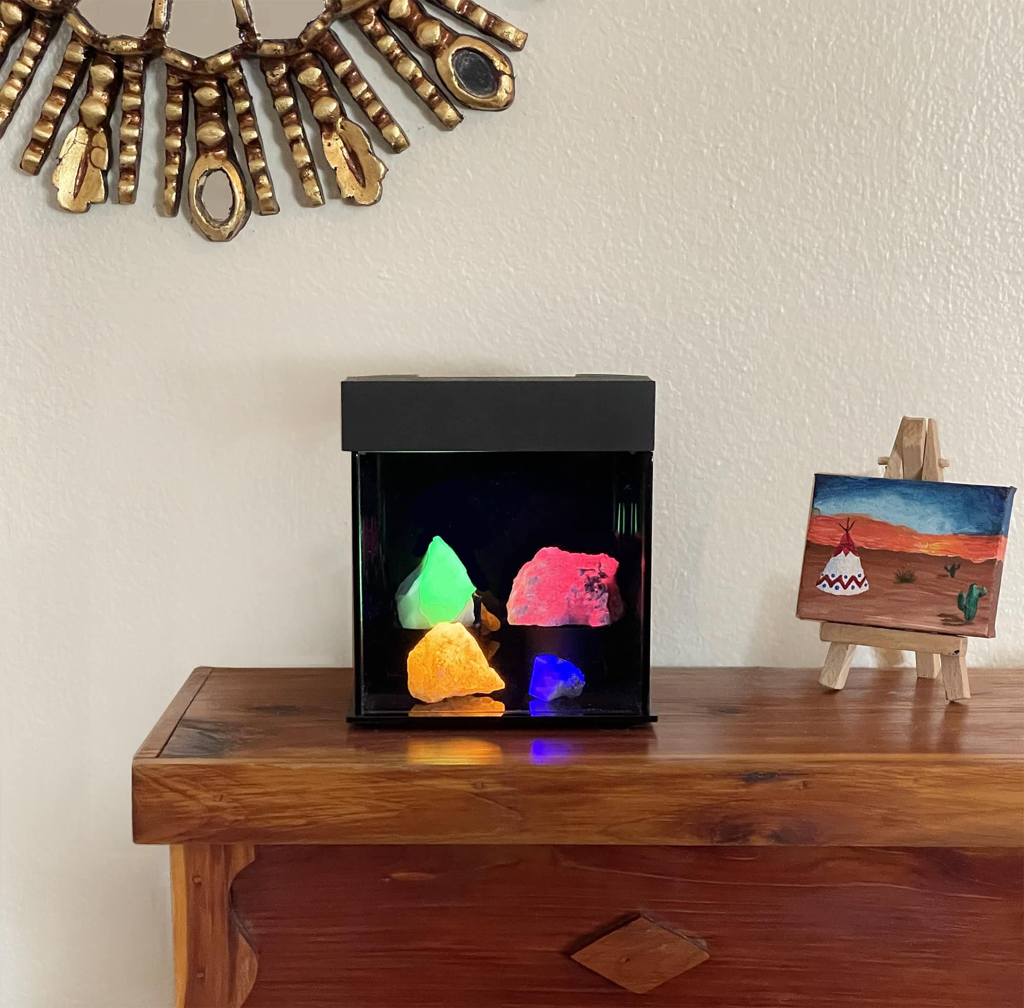 Globox Mini Fluorescent Mineral Display - Etsy