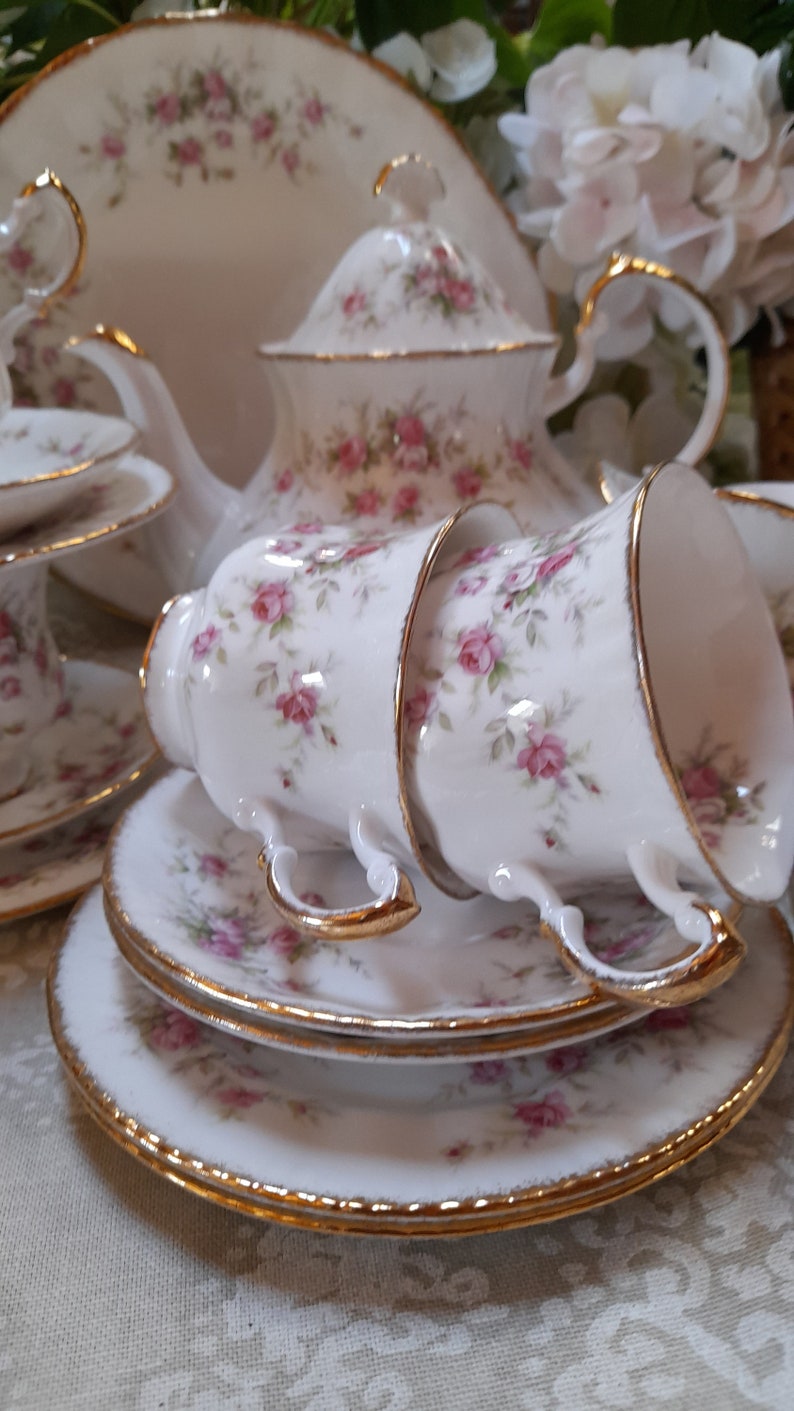 Royal Albert/paragon Victorian Rose Tea Set - Etsy