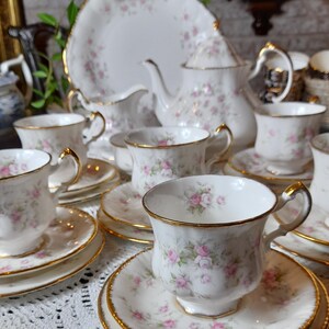 Royal Albert/paragon Victorian Rose Tea Set - Etsy