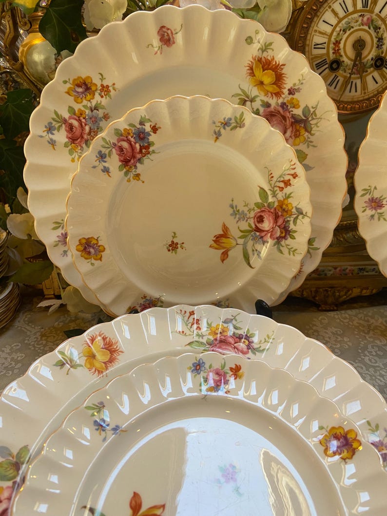 6- Vintage Dinner and Salad Plates - Etsy