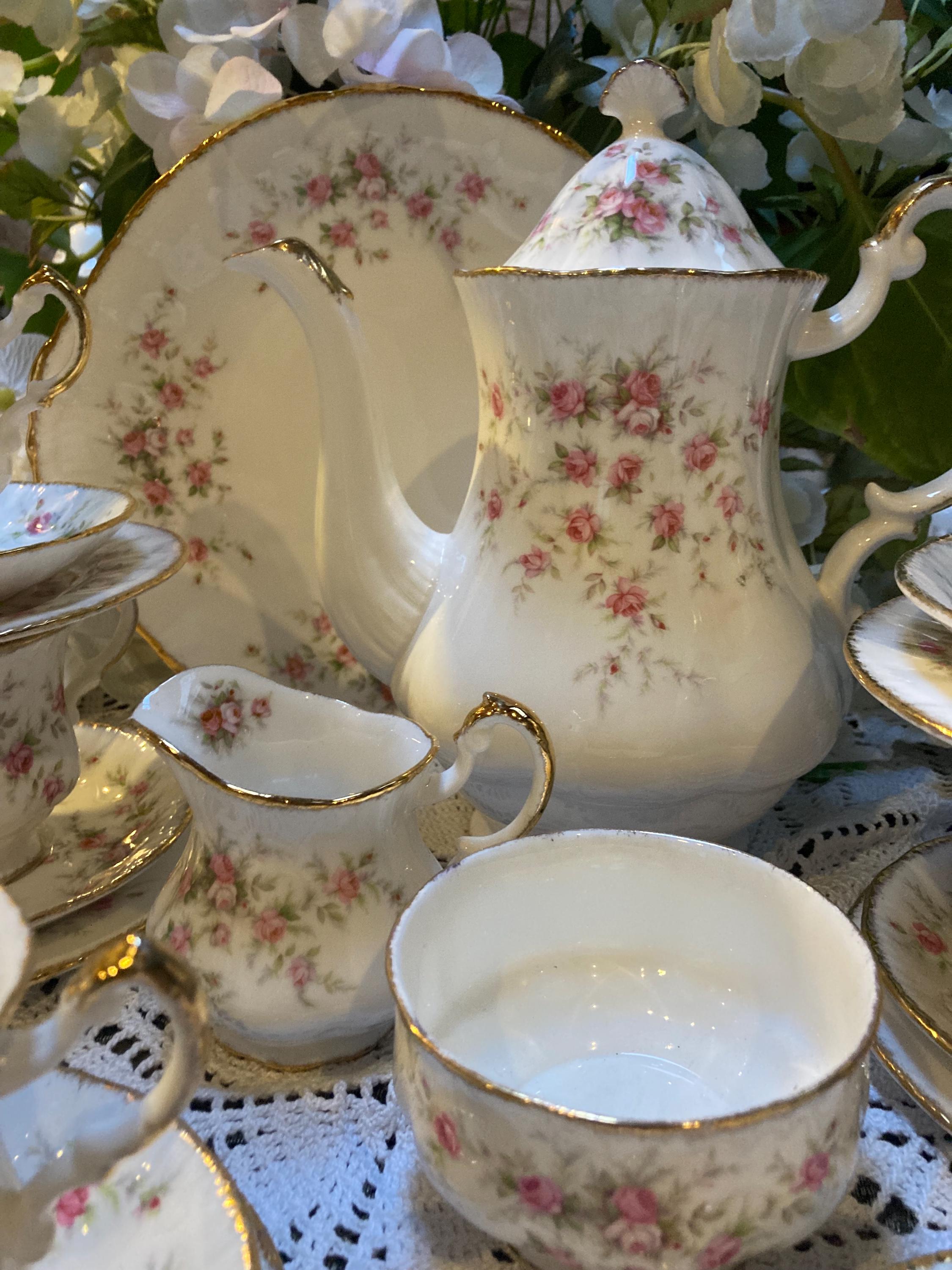 Royal Albert/paragon Victorian Rose Tea Set - Etsy