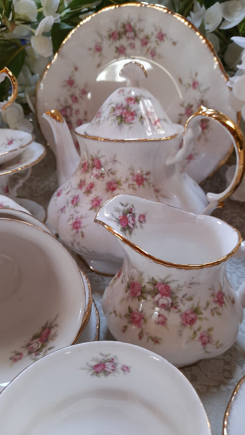 Royal Albert/paragon Victorian Rose Tea Set - Etsy