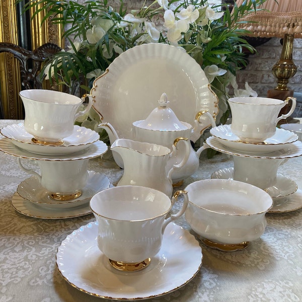 Royal Albert Val D Tea Set - Etsy UK