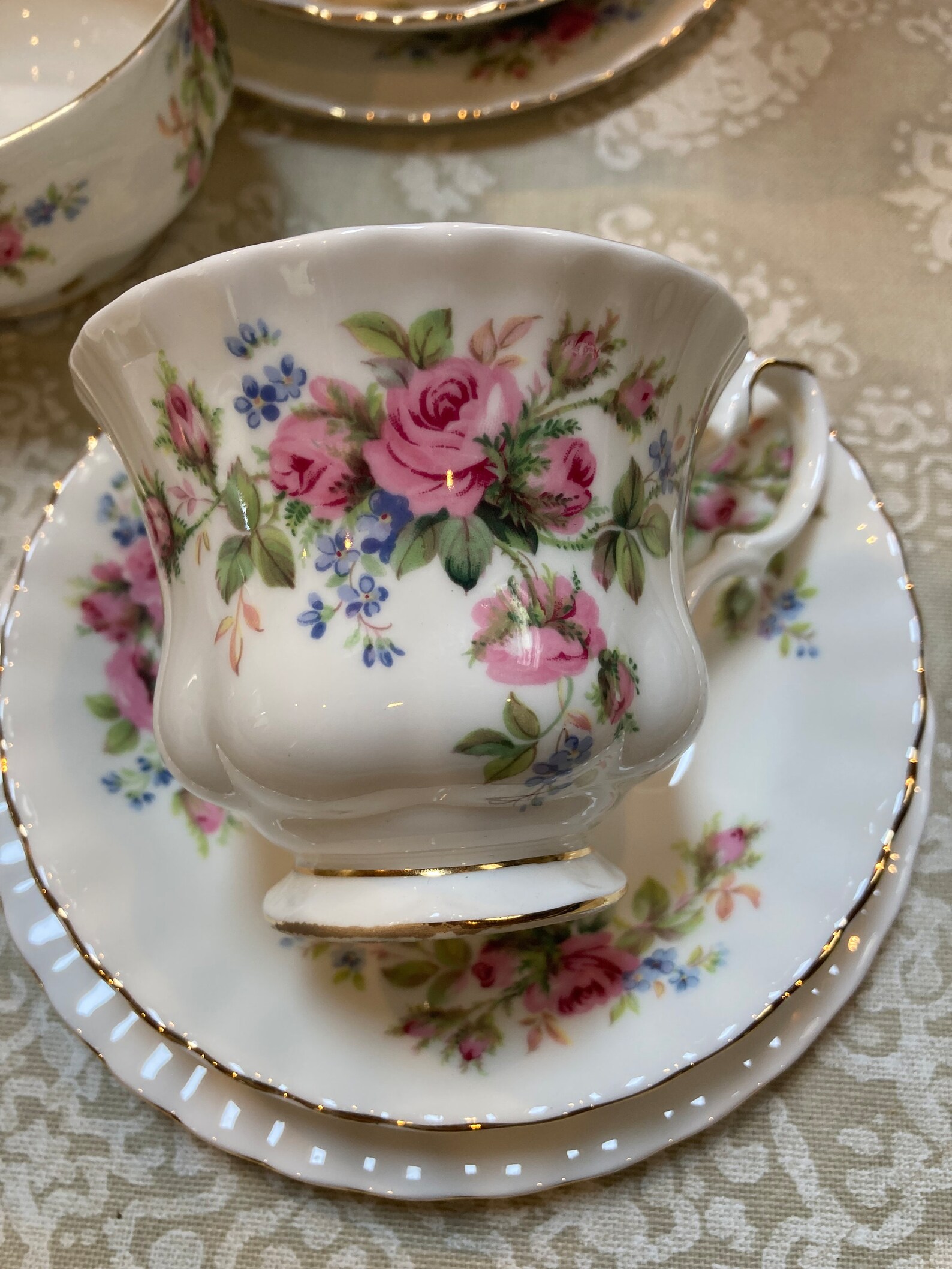 Royal Albert “moss Rose “ Tea Set - Etsy