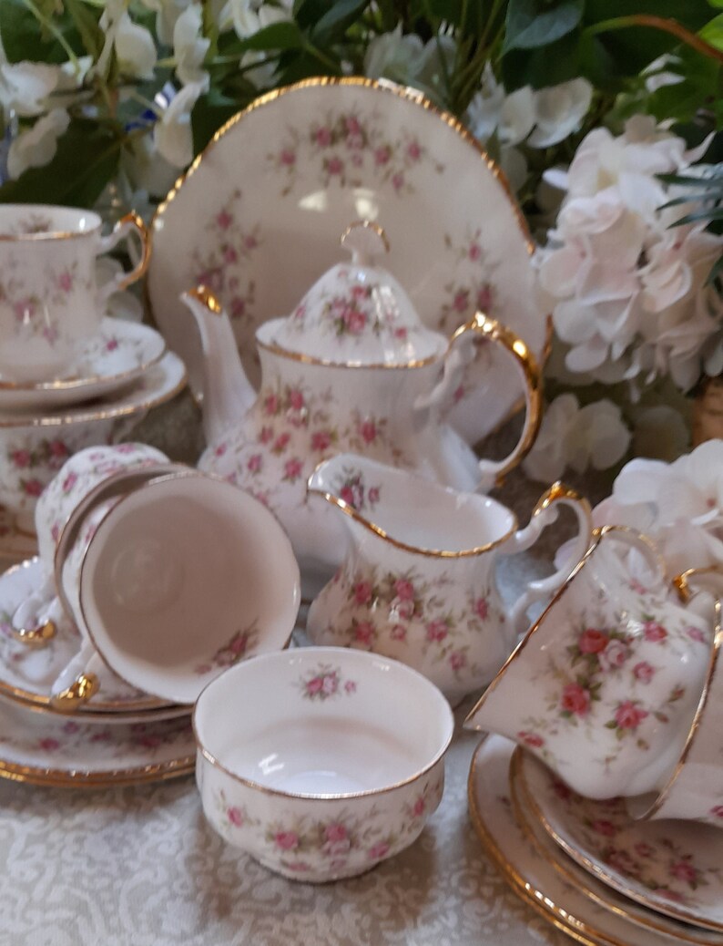 Royal Albert/paragon Victorian Rose Tea Set - Etsy