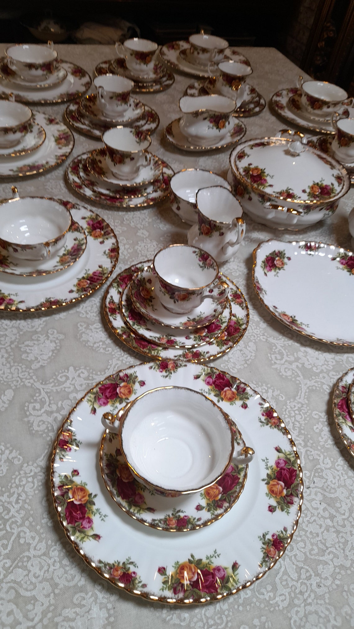 Royal Albert old Country Roses Dinner Set - Etsy