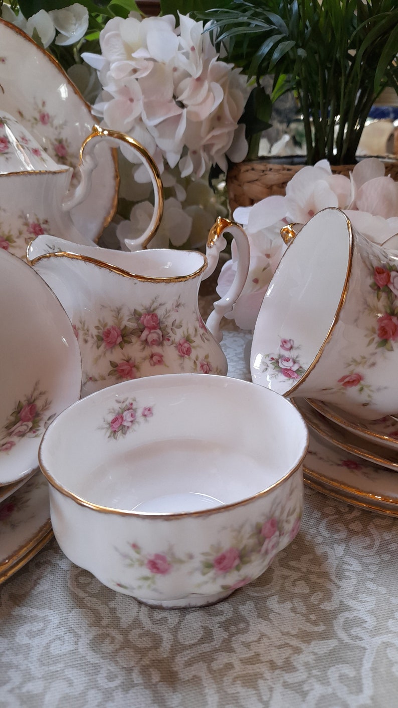 Royal Albert/paragon Victorian Rose Tea Set - Etsy
