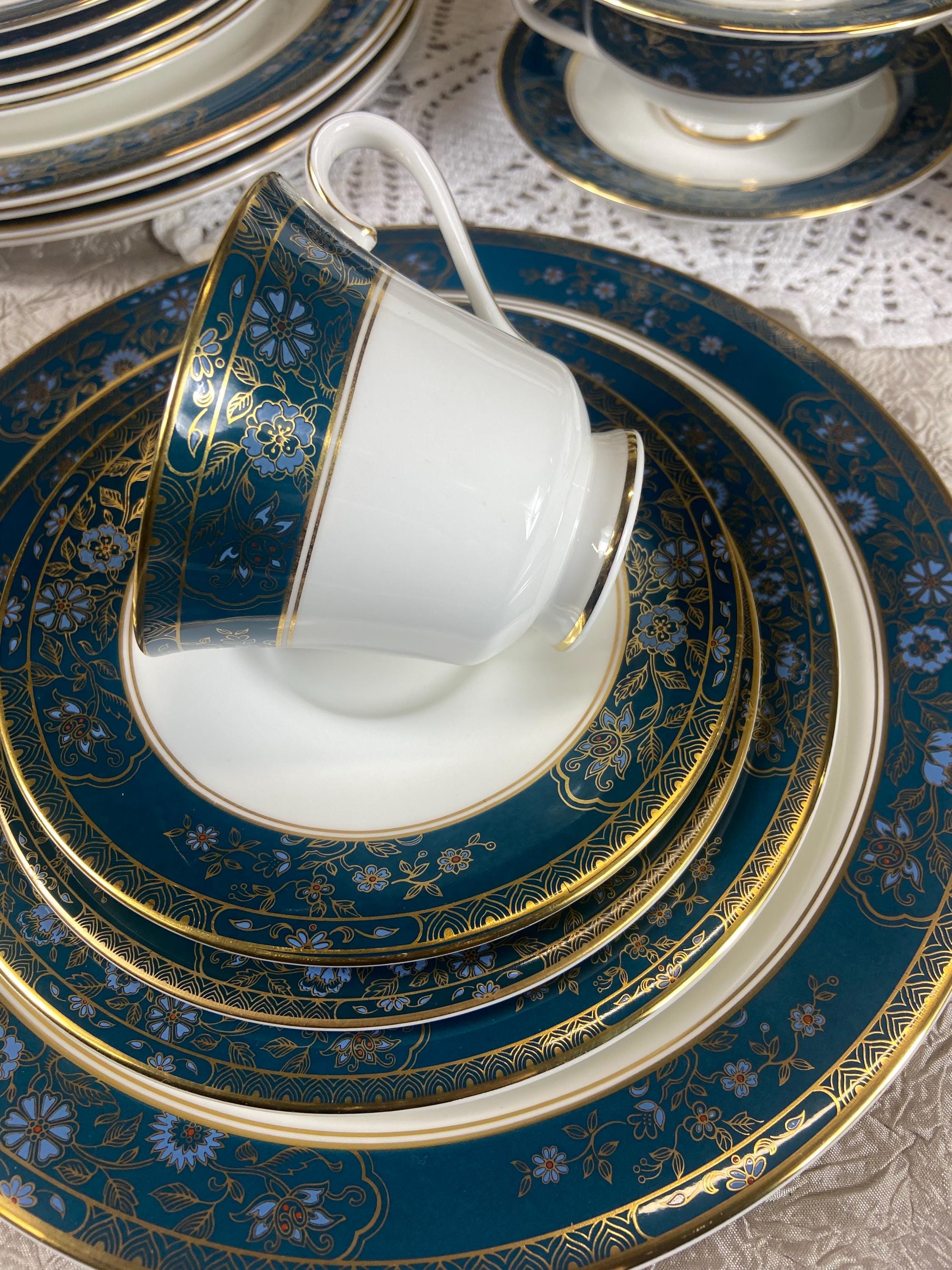 Royal Doulton Carlyle Dinner Set - Etsy Canada
