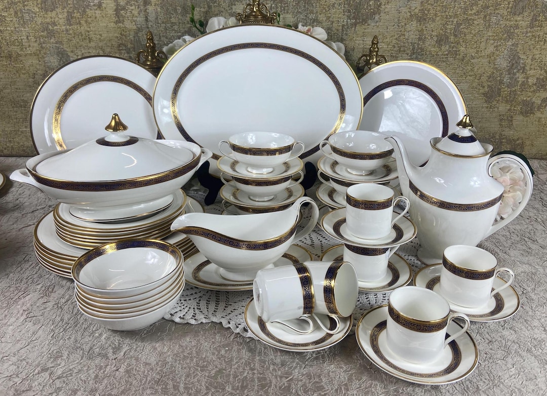 Royal Doulton Harlow Dinner Set - Etsy