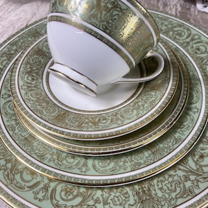 Gorgeous Royal Doulton English Renaissance Dinner Set - Etsy