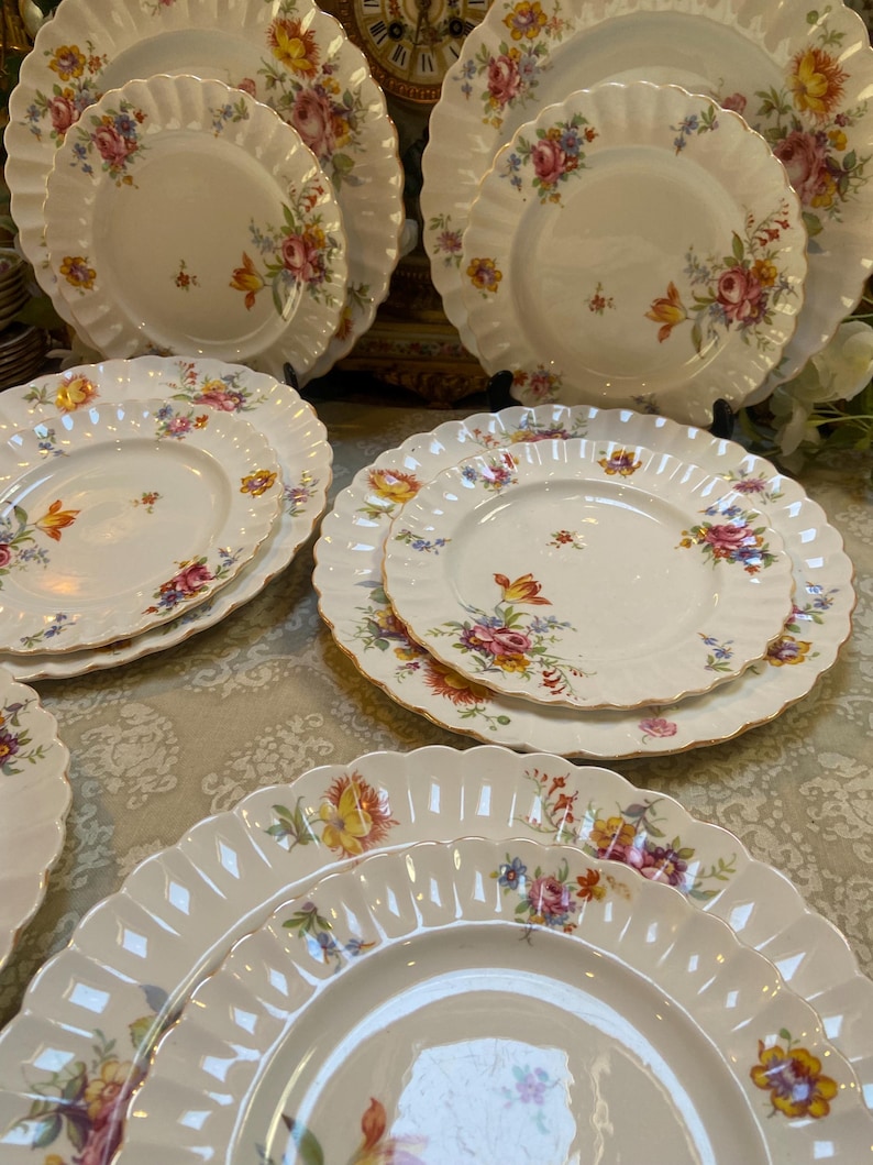 6- Vintage Dinner and Salad Plates - Etsy