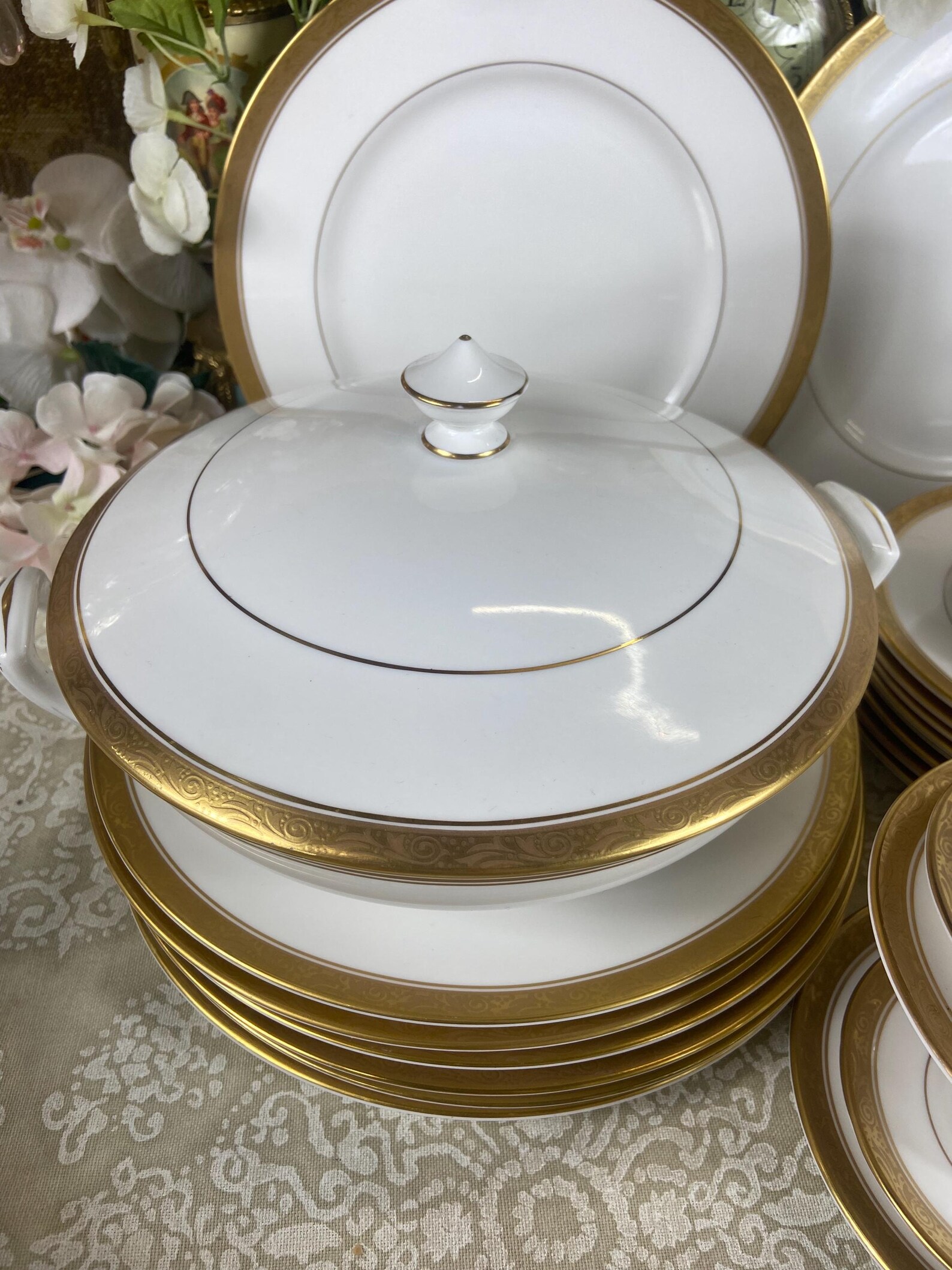 Royal Worcester Davenham Dinner Set - Etsy