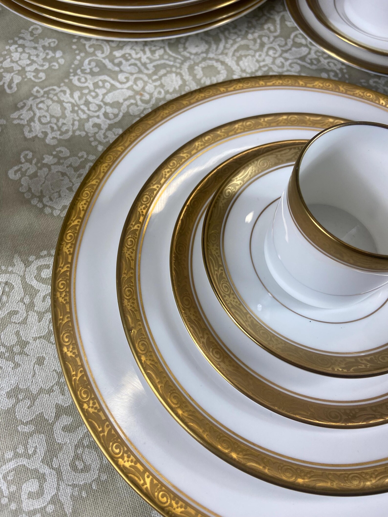 Royal Worcester Davenham Dinner Set - Etsy